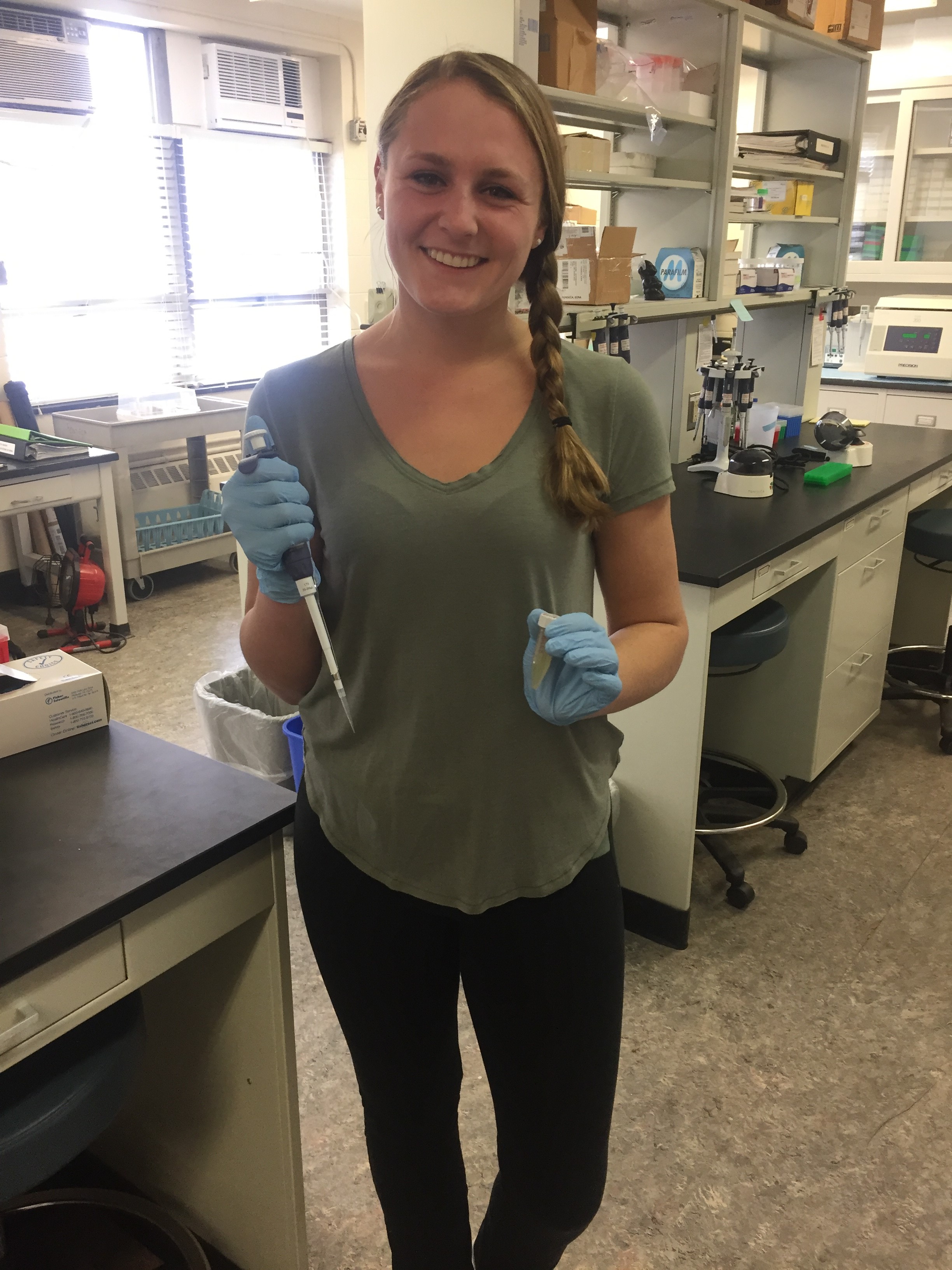 New Undergraduate Students in the Fonseca Lab! | Fonseca Lab